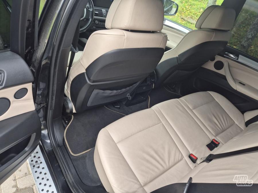 Melns BMW X5 2008 Kauņa, ar dzinēja tilpumu 3.00 L un nobraukumu 310 tūkst. km par 8700 €, foto 10 vietnē AUTOMOTO.COM.LV