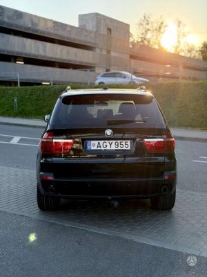 Black BMW X5 2008 in Vilnius, with an engine capacity of 2.99 L and mileage of 295 thousand km for 6500 €, photo 11 on AUTOMOTO.COM.LV