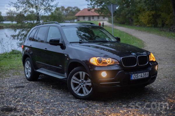 Melns BMW X5 2008 Rīga, ar dzinēja tilpumu 3.00 L un nobraukumu 283 tūkst. km par 9500 €, foto 1 vietnē AUTOMOTO.COM.LV