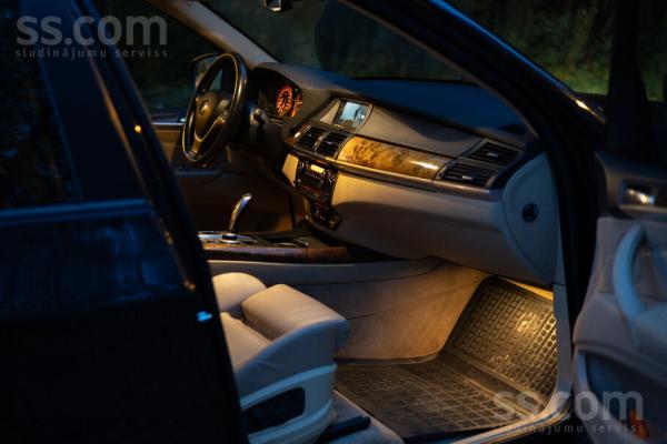 Melns BMW X5 2008 Rīga, ar dzinēja tilpumu 3.00 L un nobraukumu 283 tūkst. km par 9500 €, foto 10 vietnē AUTOMOTO.COM.LV