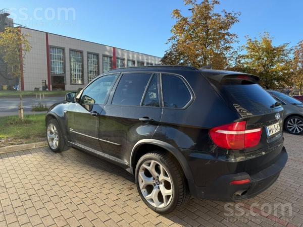 Melns BMW X5 2008 Rīga, ar dzinēja tilpumu 3.00 L un nobraukumu 260 tūkst. km par 8500 €, foto 6 vietnē AUTOMOTO.COM.LV