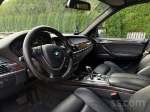 Melns BMW X5 2008 Rīga, ar dzinēja tilpumu 3.00 L un nobraukumu 260 tūkst. km par 8500 €, foto 11 vietnē AUTOMOTO.COM.LV
