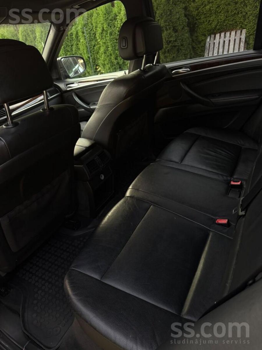 Melns BMW X5 2008 Rīga, ar dzinēja tilpumu 3.00 L un nobraukumu 260 tūkst. km par 8500 €, foto 17 vietnē AUTOMOTO.COM.LV