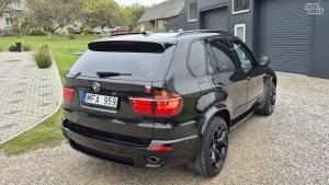 Black BMW X5 2008 in Utena, with an engine capacity of 3.00 L and mileage of 392 thousand km for 9390 €, photo 13 on AUTOMOTO.COM.LV