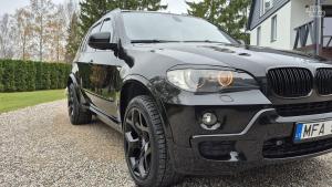 Black BMW X5 2008 in Utena, with an engine capacity of 3.00 L and mileage of 392 thousand km for 9390 €, photo 16 on AUTOMOTO.COM.LV