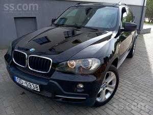 Black BMW X5 2009 in Balvi, with an engine capacity of 3.00 L and mileage of 327 thousand km for 6500 €, photo 2 on AUTOMOTO.COM.LV