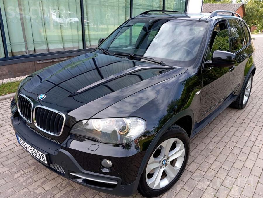 Black BMW X5 2009 in Balvi, with an engine capacity of 3.00 L and mileage of 327 thousand km for 6500 €, photo 17 on AUTOMOTO.COM.LV