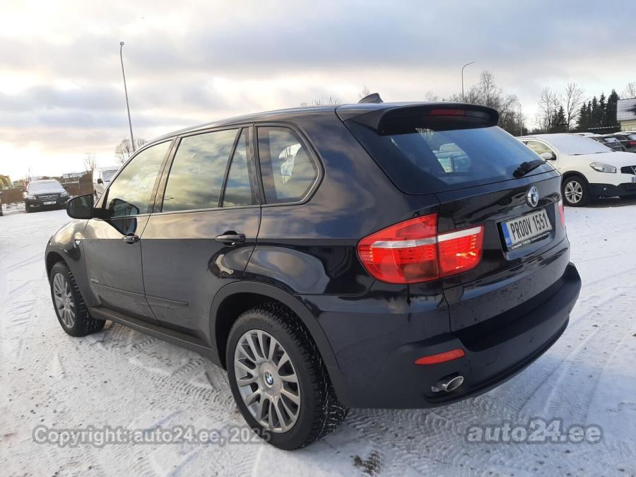 Melns BMW X5 2009 Tartu, ar dzinēja tilpumu 3.00 L un nobraukumu 239 tūkst. km par 10990 €, foto 3 vietnē AUTOMOTO.COM.LV