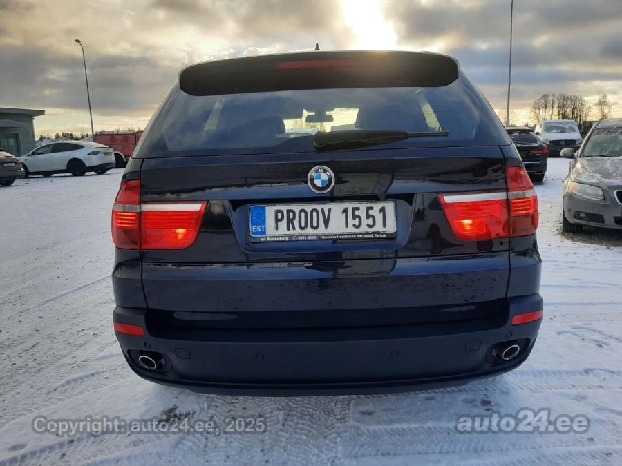 Melns BMW X5 2009 Tartu, ar dzinēja tilpumu 3.00 L un nobraukumu 239 tūkst. km par 10990 €, foto 4 vietnē AUTOMOTO.COM.LV