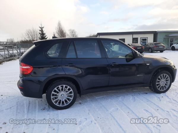 Melns BMW X5 2009 Tartu, ar dzinēja tilpumu 3.00 L un nobraukumu 239 tūkst. km par 10990 €, foto 7 vietnē AUTOMOTO.COM.LV