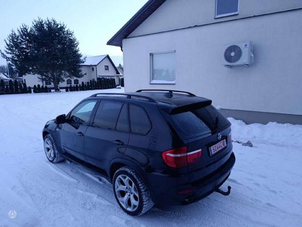 Melns BMW X5 2009 Panevēža, ar dzinēja tilpumu 0.00 L un nobraukumu 337 tūkst. km par 6800 €, foto 9 vietnē AUTOMOTO.COM.LV