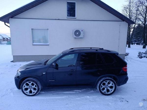 Melns BMW X5 2009 Panevēža, ar dzinēja tilpumu 0.00 L un nobraukumu 337 tūkst. km par 6800 €, foto 10 vietnē AUTOMOTO.COM.LV
