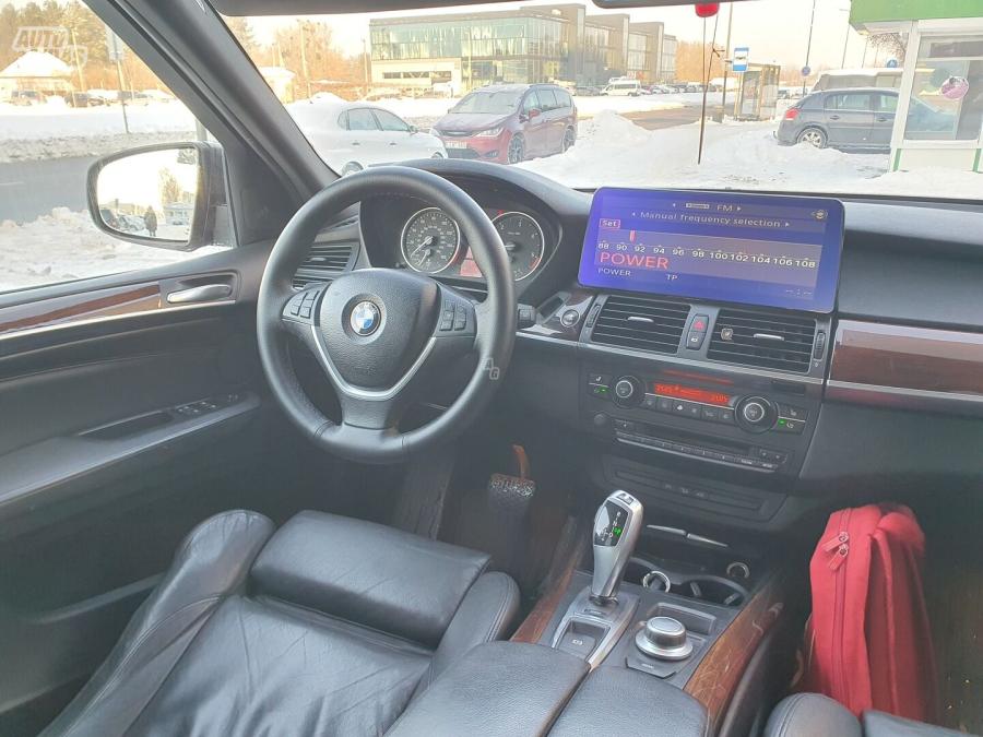 Melns BMW X5 2009 Kauņa, ar dzinēja tilpumu 3.00 L un nobraukumu 350 tūkst. km par 7700 €, foto 7 vietnē AUTOMOTO.COM.LV