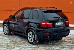 Black BMW X5 2009 in Kupiskis, with an engine capacity of 3.00 L and mileage of 390 thousand km for 6500 €, photo 3 on AUTOMOTO.COM.LV