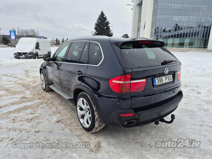 Melns BMW X5 2009 Tallina, ar dzinēja tilpumu 3.00 L un nobraukumu 239 tūkst. km par 11300 €, foto 3 vietnē AUTOMOTO.COM.LV