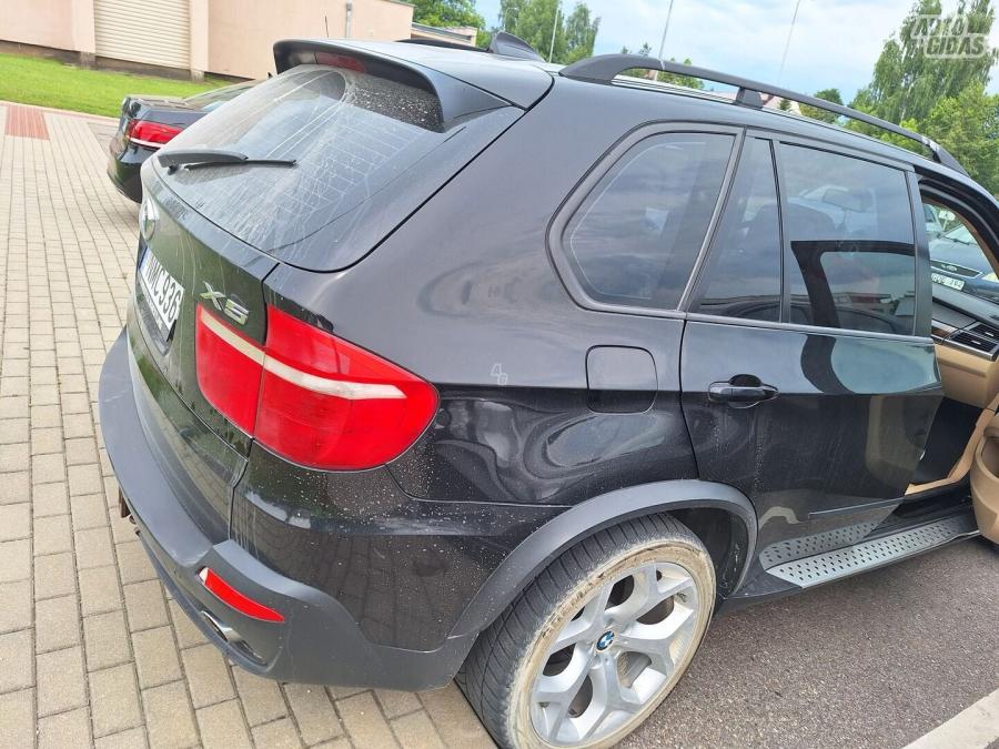 Melns BMW X5 2009 Utena, ar dzinēja tilpumu 3.00 L un nobraukumu 290 tūkst. km par 6300 €, foto 6 vietnē AUTOMOTO.COM.LV