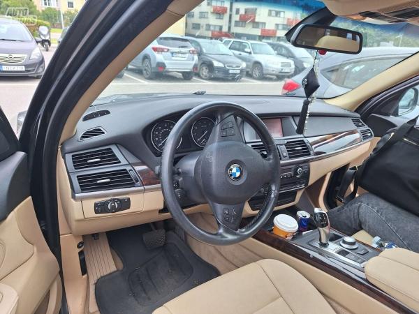Melns BMW X5 2009 Utena, ar dzinēja tilpumu 3.00 L un nobraukumu 290 tūkst. km par 6300 €, foto 9 vietnē AUTOMOTO.COM.LV