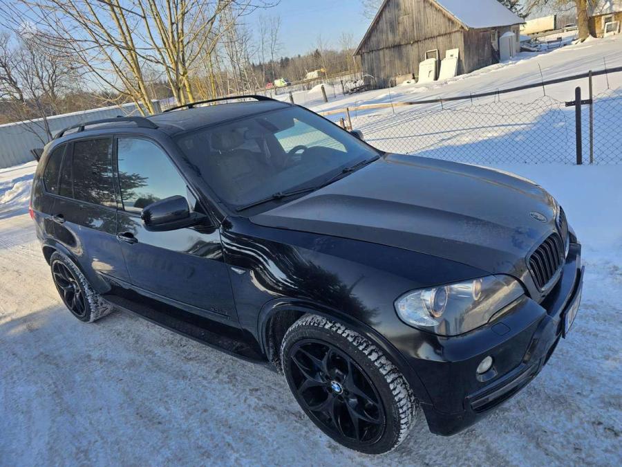 Black BMW X5 2009 in Kaunas, with an engine capacity of 3.00 L and mileage of 309 thousand km for 7950 €, photo 7 on AUTOMOTO.COM.LV