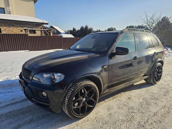Black BMW X5 2009 in Kaunas, with an engine capacity of 3.00 L and mileage of 309 thousand km for 7950 €, photo 9 on AUTOMOTO.COM.LV
