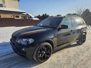 Black BMW X5 2009 in Kaunas, with an engine capacity of 3.00 L and mileage of 309 thousand km for 7950 €, photo 9 on AUTOMOTO.COM.LV
