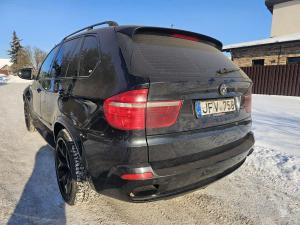 Black BMW X5 2009 in Kaunas, with an engine capacity of 3.00 L and mileage of 309 thousand km for 7950 €, photo 15 on AUTOMOTO.COM.LV