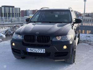 Black BMW X5 2009 in Vilnius, with an engine capacity of 2.99 L and mileage of 279 thousand km for 7750 €, photo 4 on AUTOMOTO.COM.LV