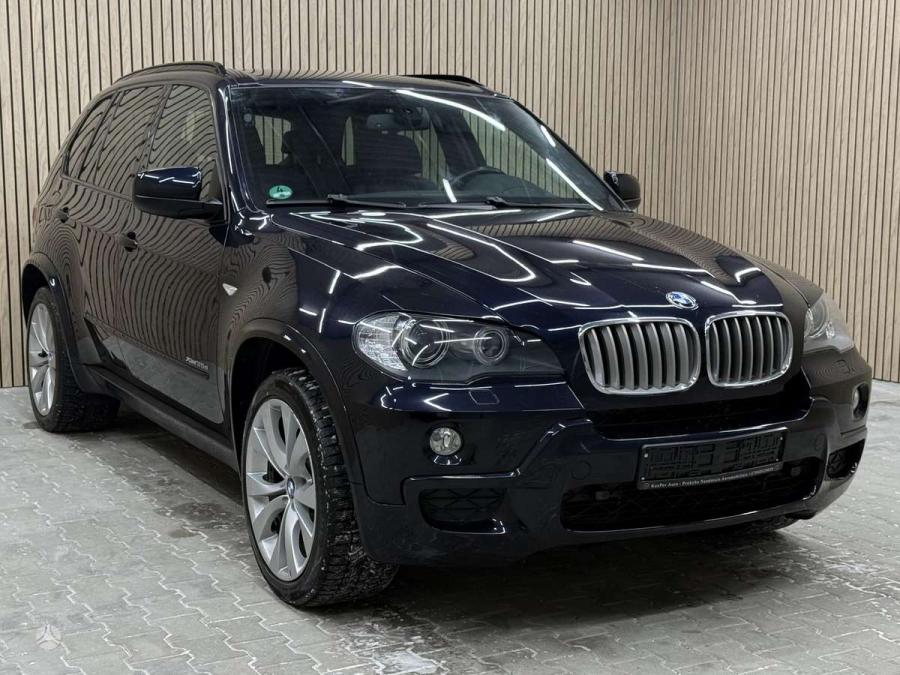 Melns BMW X5 2009 Marijampole, ar dzinēja tilpumu 2.99 L un nobraukumu 338 tūkst. km par 10800 €, foto 1 vietnē AUTOMOTO.COM.LV
