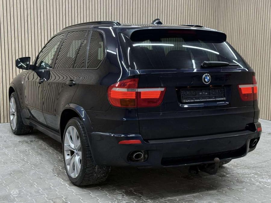 Melns BMW X5 2009 Marijampole, ar dzinēja tilpumu 2.99 L un nobraukumu 338 tūkst. km par 10800 €, foto 6 vietnē AUTOMOTO.COM.LV