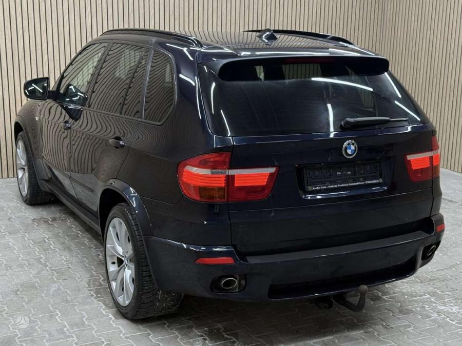 Melns BMW X5 2009 Marijampole, ar dzinēja tilpumu 2.99 L un nobraukumu 338 tūkst. km par 10800 €, foto 11 vietnē AUTOMOTO.COM.LV