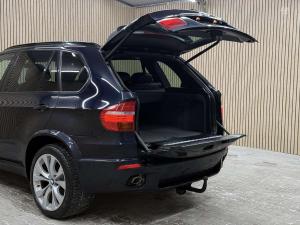 Melns BMW X5 2009 Marijampole, ar dzinēja tilpumu 2.99 L un nobraukumu 338 tūkst. km par 10800 €, foto 13 vietnē AUTOMOTO.COM.LV