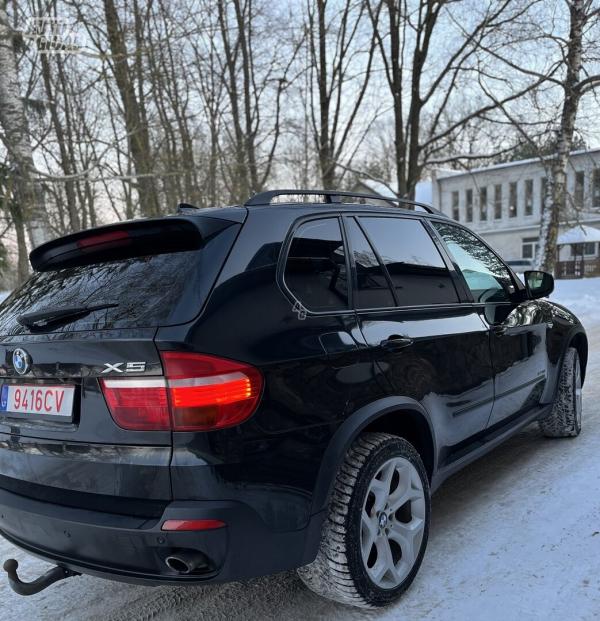 Melns BMW X5 2009 Panevēža, ar dzinēja tilpumu 3.00 L un nobraukumu 337 tūkst. km par 7500 €, foto 5 vietnē AUTOMOTO.COM.LV