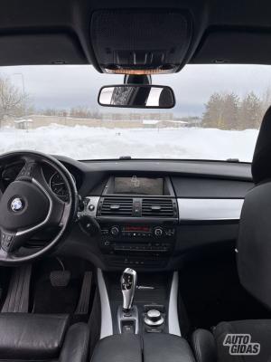 Black BMW X5 2009 in Panevezys, with an engine capacity of 3.00 L and mileage of 337 thousand km for 7500 €, photo 10 on AUTOMOTO.COM.LV
