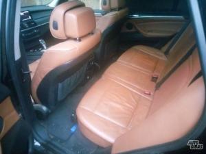 Black BMW X5 2009 in Kaunas, with an engine capacity of 3.00 L and mileage of 318 thousand km for 4500 €, photo 11 on AUTOMOTO.COM.LV