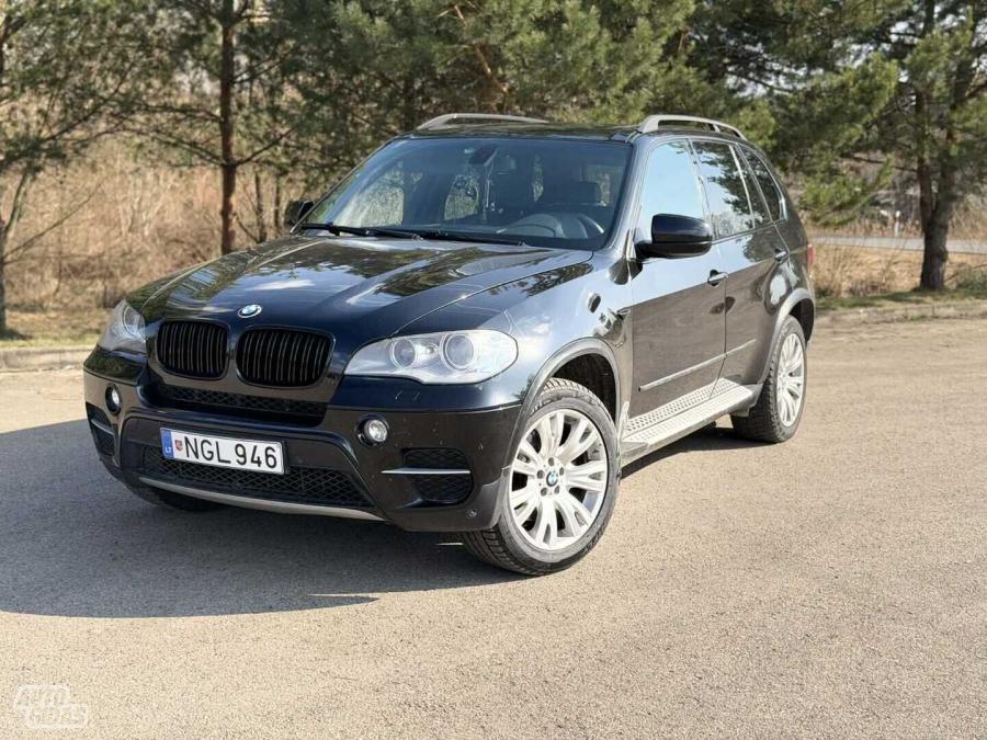 Melns BMW X5 2009 Viļņa, ar dzinēja tilpumu 3.00 L un nobraukumu 330 tūkst. km par 7200 €, foto 1 vietnē AUTOMOTO.COM.LV