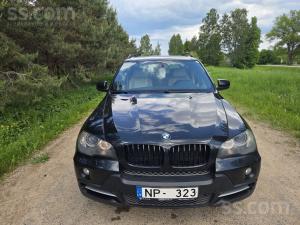 Черный БМВ Х5 2009 в Мадона, объемом двигателя 3.00 л и пробегом 289 тыс. км за 8250 €, фото  на AUTOMOTO.COM.LV
