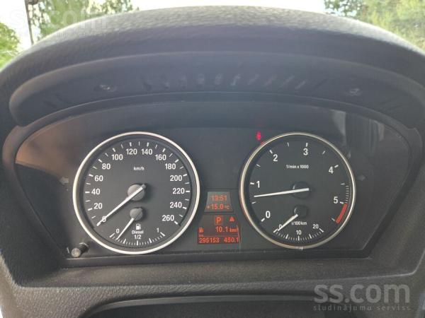 Black BMW X5 2009 in Madona, with an engine capacity of 3.00 L and mileage of 289 thousand km for 8250 €, photo 9 on AUTOMOTO.COM.LV