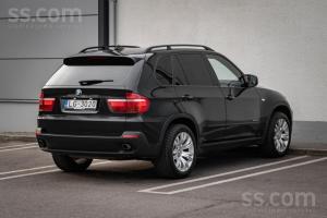 Melns BMW X5 2009 Rīga, ar dzinēja tilpumu 3.00 L un nobraukumu 351 tūkst. km par 7990 €, foto 5 vietnē AUTOMOTO.COM.LV