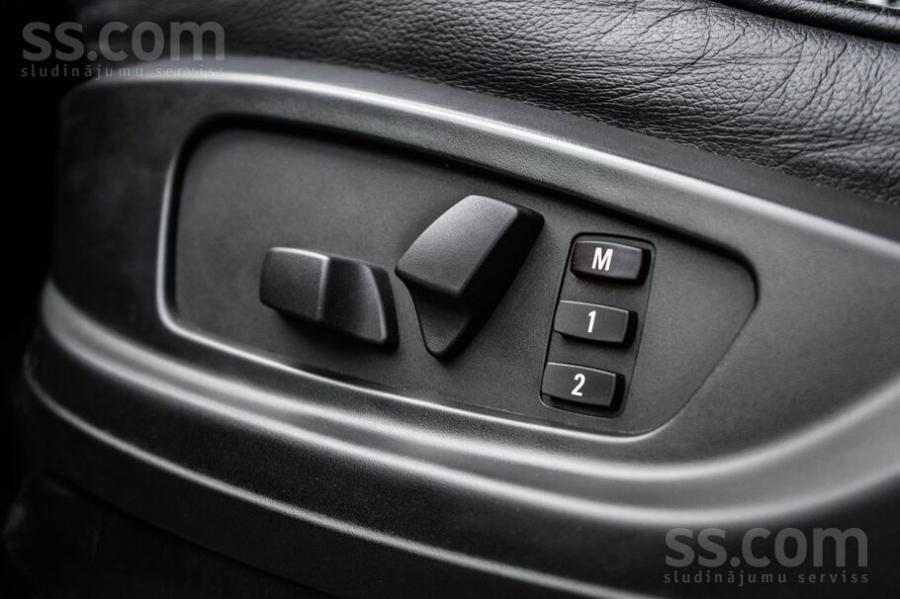 Melns BMW X5 2009 Rīga, ar dzinēja tilpumu 3.00 L un nobraukumu 351 tūkst. km par 7990 €, foto 11 vietnē AUTOMOTO.COM.LV