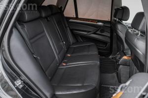 Melns BMW X5 2009 Rīga, ar dzinēja tilpumu 3.00 L un nobraukumu 351 tūkst. km par 7990 €, foto 14 vietnē AUTOMOTO.COM.LV