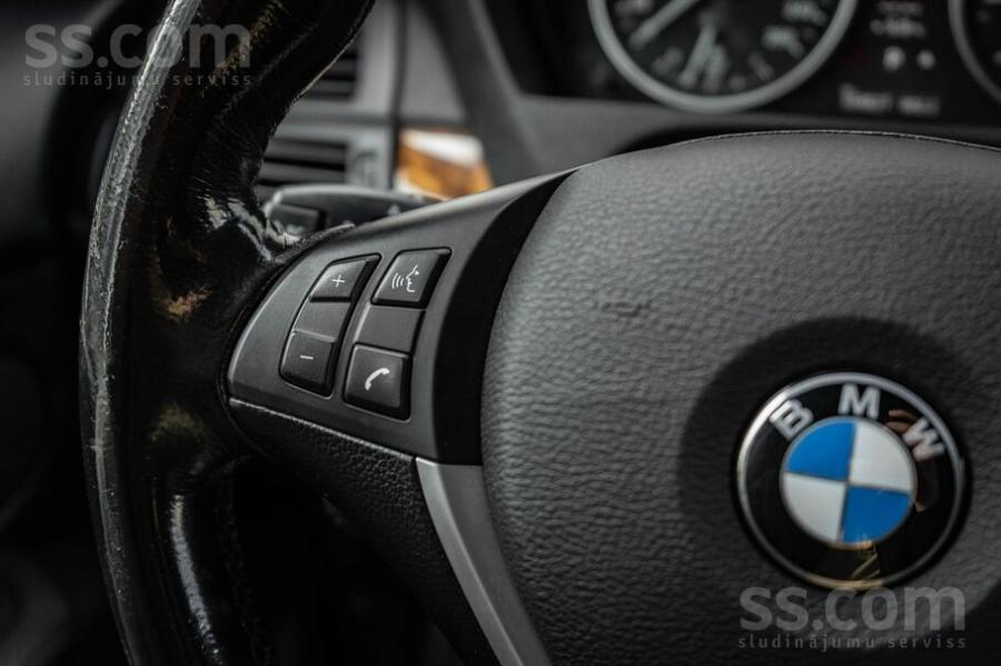 Melns BMW X5 2009 Rīga, ar dzinēja tilpumu 3.00 L un nobraukumu 351 tūkst. km par 7990 €, foto 19 vietnē AUTOMOTO.COM.LV