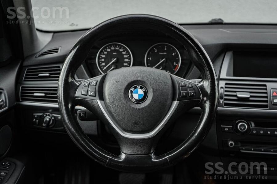 Melns BMW X5 2009 Rīga, ar dzinēja tilpumu 3.00 L un nobraukumu 351 tūkst. km par 7990 €, foto 20 vietnē AUTOMOTO.COM.LV