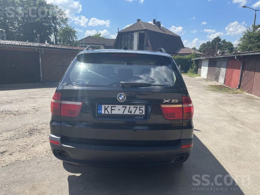 Черный БМВ Х5 2009 в Рига, объемом двигателя 3.00 л и пробегом 375 тыс. км за 6750 €, фото 5 на AUTOMOTO.COM.LV