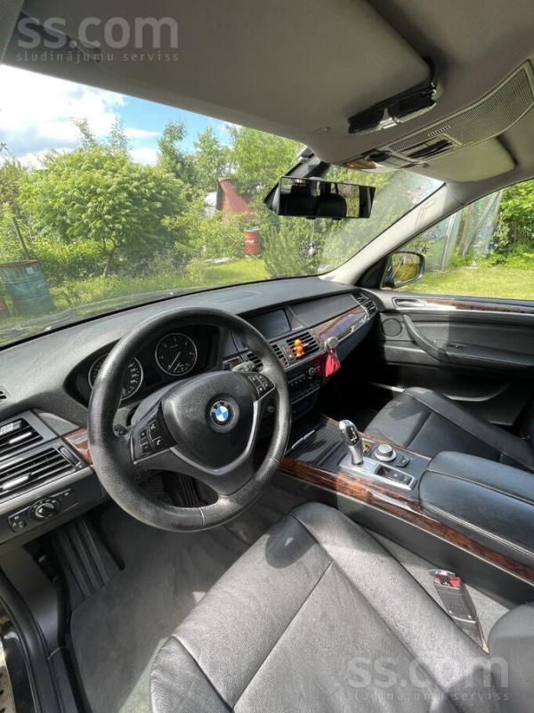 Melns BMW X5 2009 Rīga, ar dzinēja tilpumu 3.00 L un nobraukumu 375 tūkst. km par 6750 €, foto 10 vietnē AUTOMOTO.COM.LV