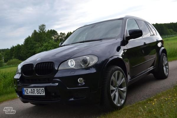 Black BMW X5 2009 in Vilnius, with an engine capacity of 3.00 L and mileage of 211 thousand km for 10200 €, photo 3 on AUTOMOTO.COM.LV