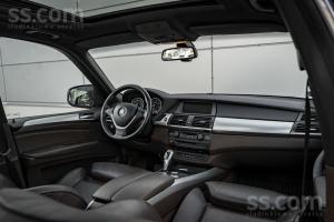 Melns BMW X5 2009 Rīga, ar dzinēja tilpumu 3.00 L un nobraukumu 347 tūkst. km par 9150 €, foto 15 vietnē AUTOMOTO.COM.LV