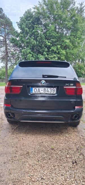Черный БМВ Х5 2009 в Айзкраукле, объемом двигателя 3.00 л и пробегом 282 тыс. км за 12400 €, фото 6 на AUTOMOTO.COM.LV