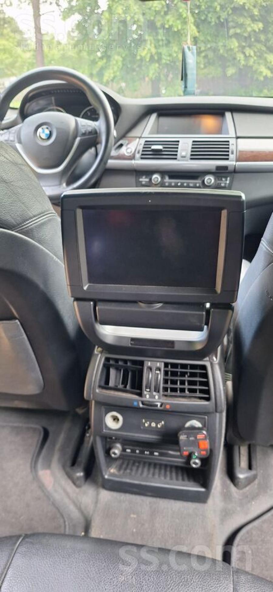 Черный БМВ Х5 2009 в Айзкраукле, объемом двигателя 3.00 л и пробегом 282 тыс. км за 12400 €, фото 12 на AUTOMOTO.COM.LV