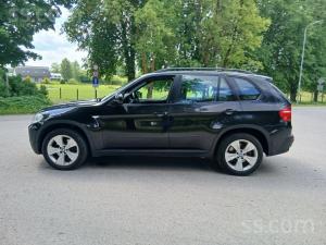 Black BMW X5 2009 in Ogre, with an engine capacity of 3.00 L and mileage of 0 thousand km for 5500 €, photo 3 on AUTOMOTO.COM.LV