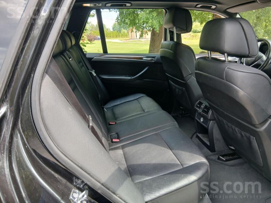 Black BMW X5 2009 in Ogre, with an engine capacity of 3.00 L and mileage of 0 thousand km for 5500 €, photo 16 on AUTOMOTO.COM.LV