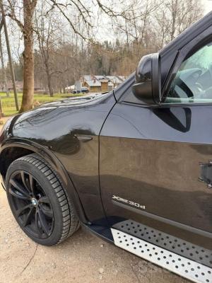 Melns BMW X5 2009 Rīga, ar dzinēja tilpumu 3.00 L un nobraukumu 357 tūkst. km par 9000 €, foto 6 vietnē AUTOMOTO.COM.LV